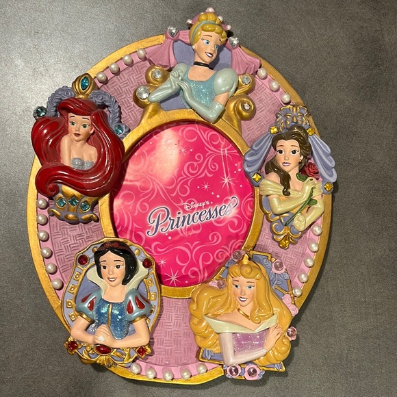 Disney | Accents | Beautiful Never Used Disney Princesses Frame With ...